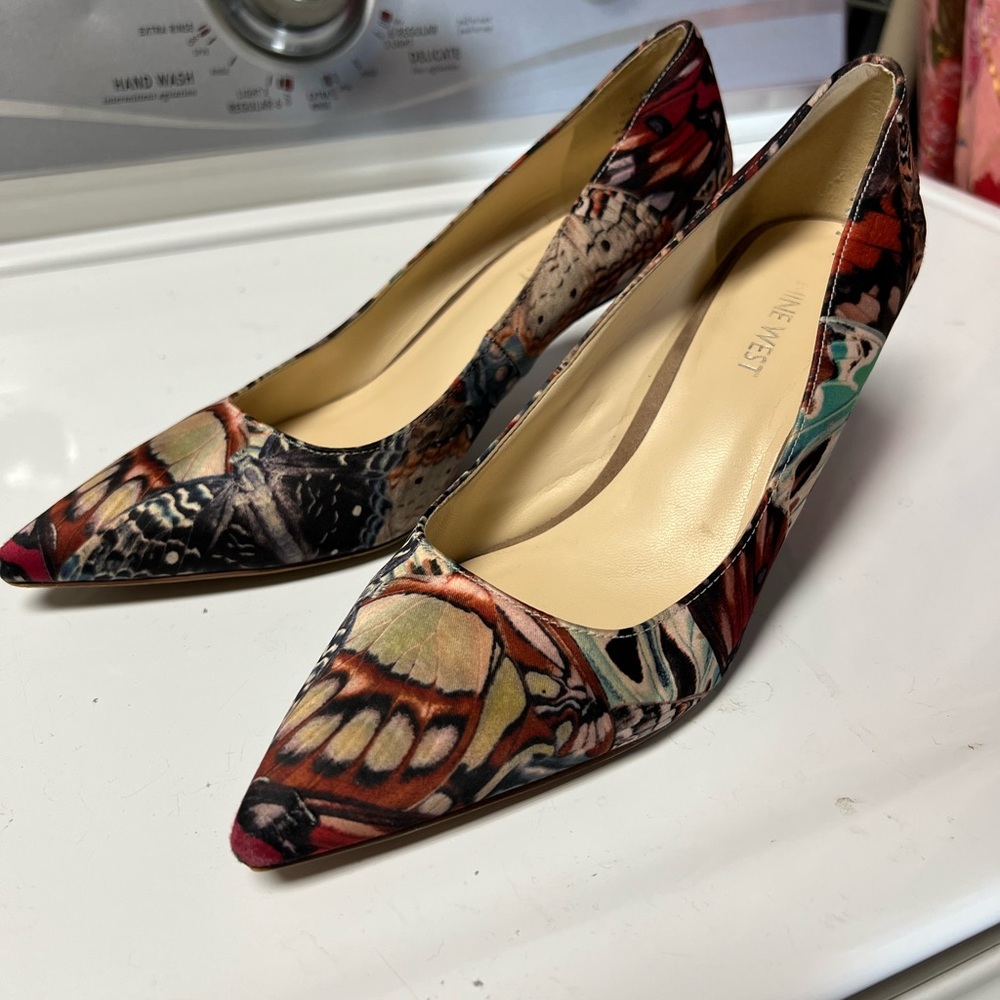 Rare Beautiful Nine West Butterfly Wing Heels - Gem